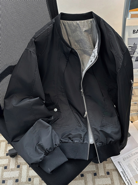 Fashionable double -sided wearing a deconstructed sports jacket boys ...