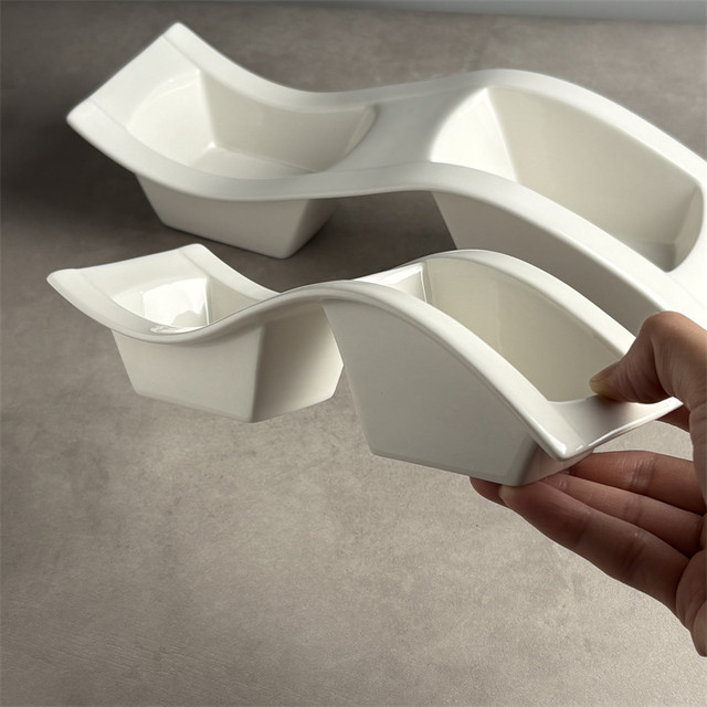 Love Delicious Two-Compartment Dish Double-Compartment Bowl Ceramic ...