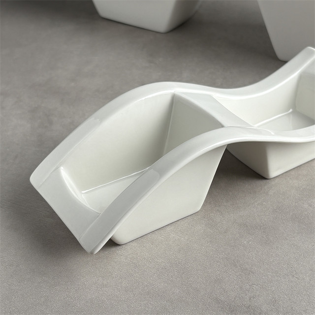Love Delicious Two-Compartment Dish Double-Compartment Bowl Ceramic ...