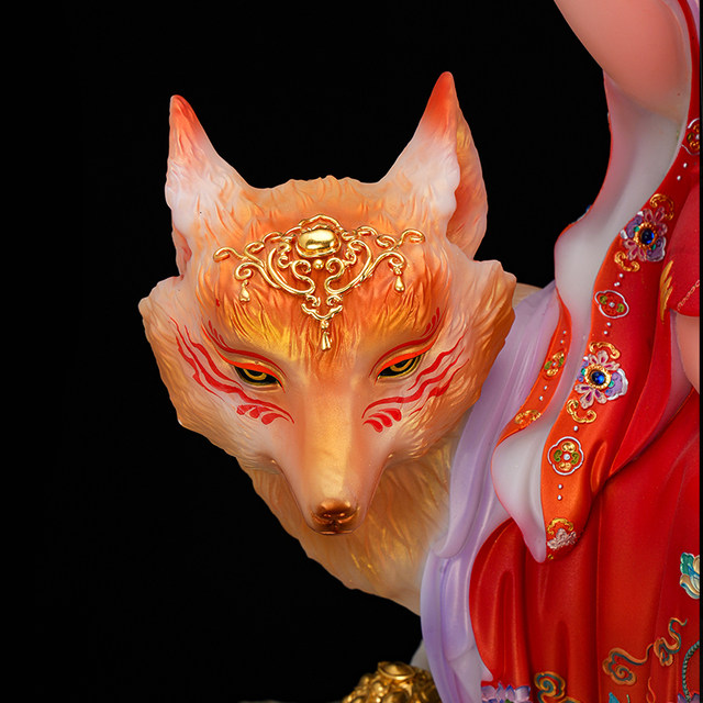 Ciyuan Pavilion white marble nine-tailed fox goddess statue Qingqiu ...