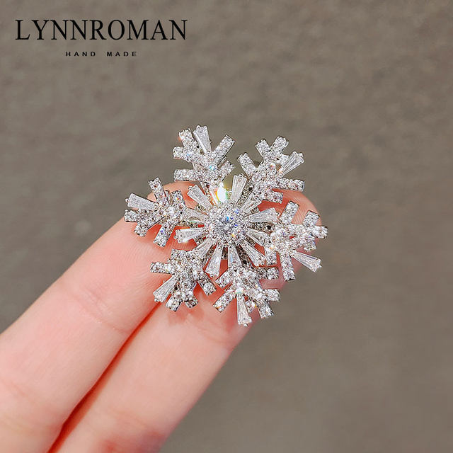 Simple and versatile snowflake brooch, trendy personality, rotatable ...