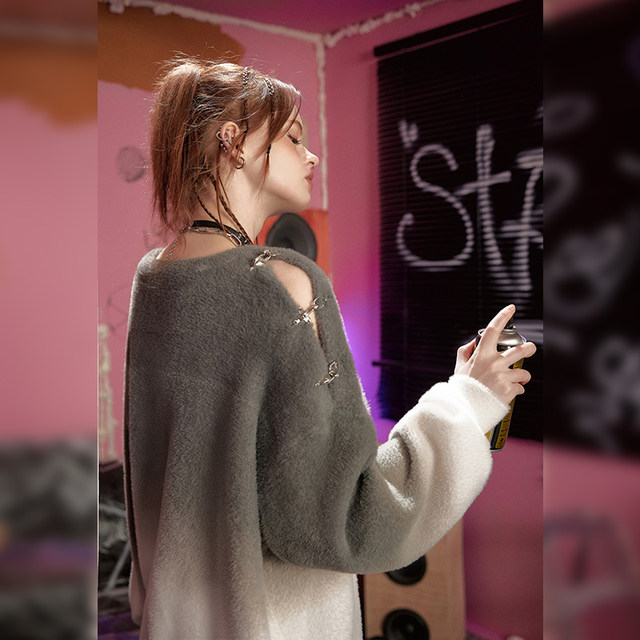 UNIFREE Embroidered Sweater Women's Year of the Dragon Gradient Retro ...