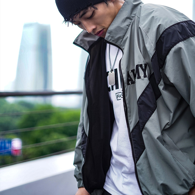 GUNCHILLIPFU training jacket military style retro casual sports large V ...