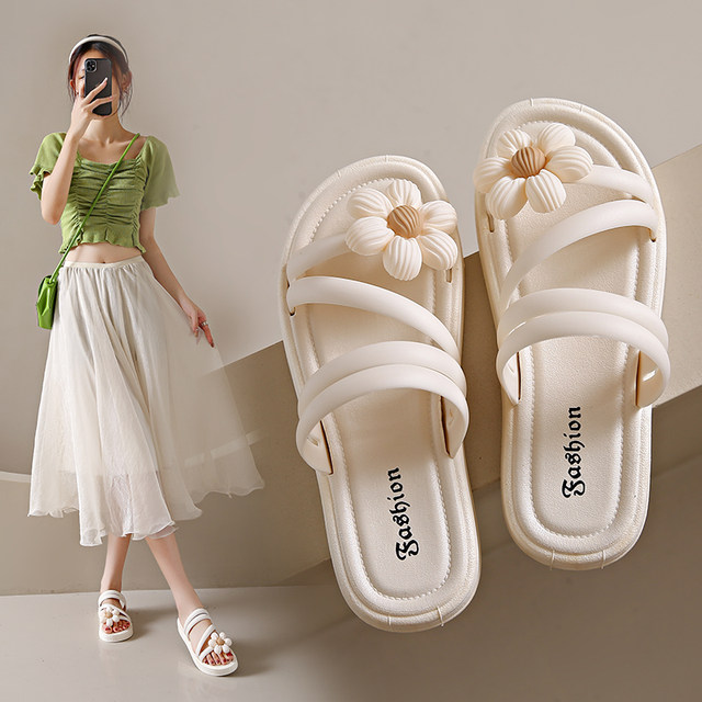 High-end slippers for women to wear outside summer fashion 2024 new ...