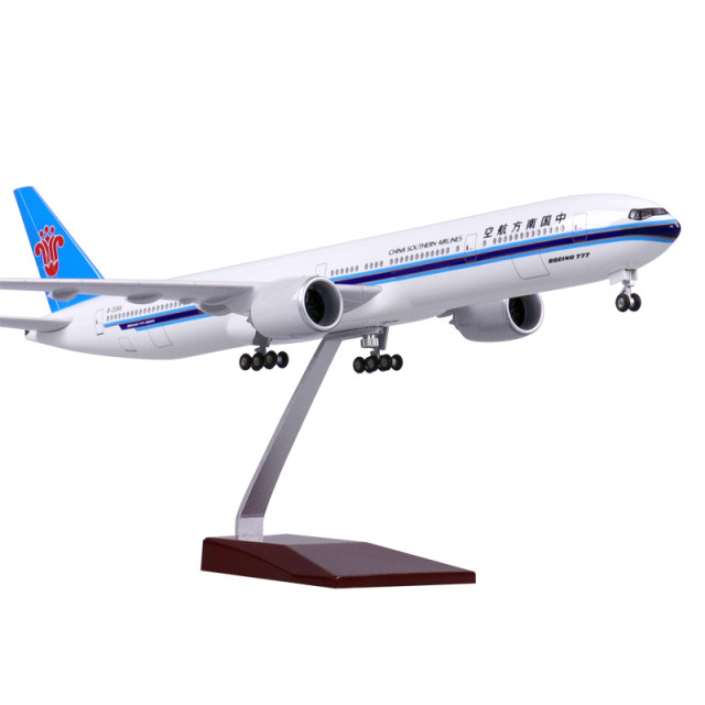 Model simulation assembled passenger aircraft model Boeing B777 China ...