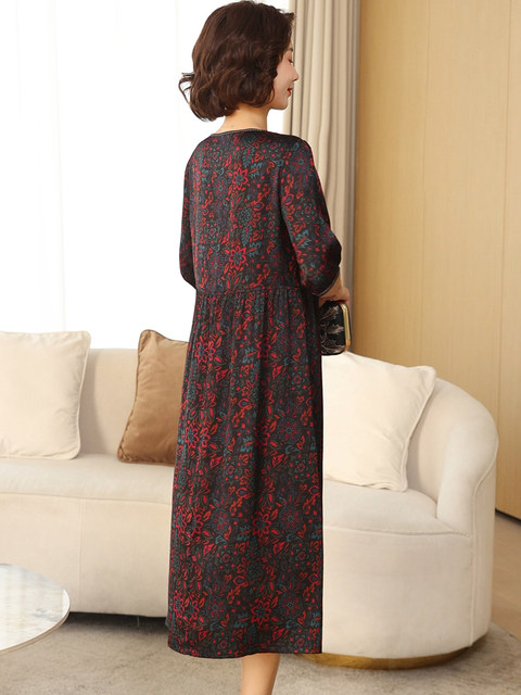 High-end exquisite silk dress for middle-aged and elderly mothers ...