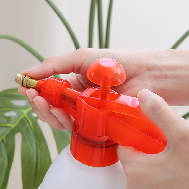 Watering watering pot manual air pressure cleaning spray pot household ...