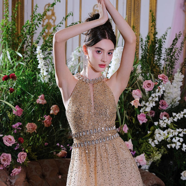 Wardrobesbybychen designer Gao Ding Golden Woodly Woods E engagement ...