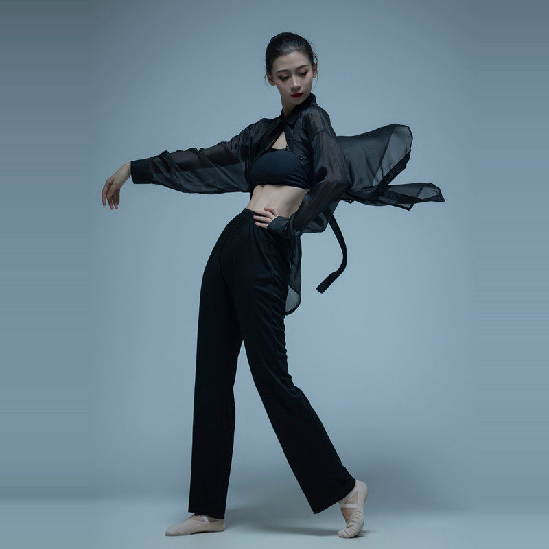 Modern dance practice clothes, loose shirts, elegant and high-end ...