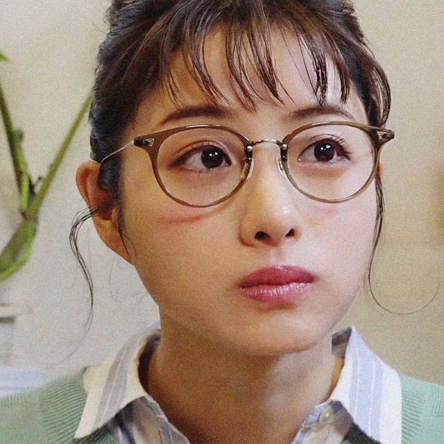 Aragaki Yui Ishihara Satomi with the same Japanese hand-made genuine BJ glasses female celluloid ...