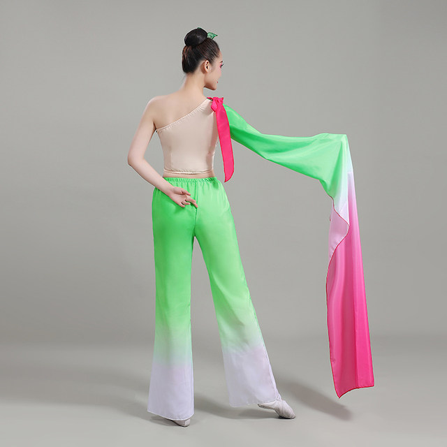 Water-sleeved classical dance costume for women singing in the spring ...