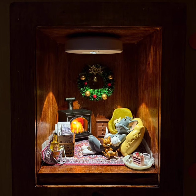 Cat and mouse car ornament interior jewelry 2024 new Tom Jerry car hand ...