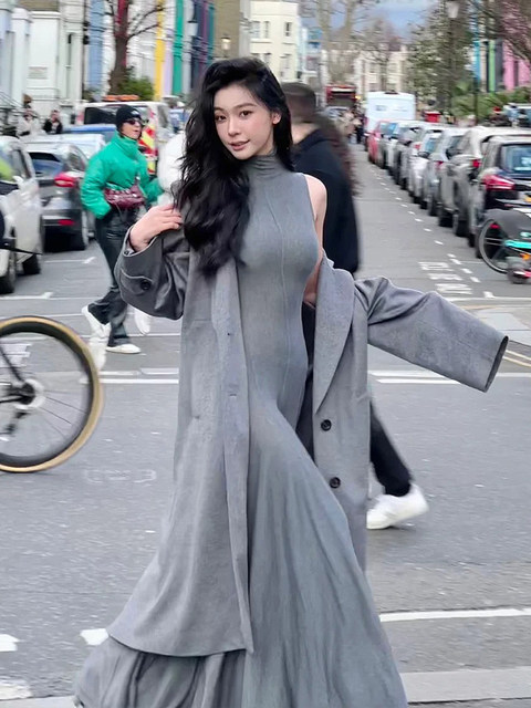 Yi Mengling's same style London Saturday market large backless gray ...