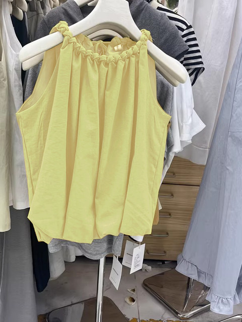 Thirteen Lines 2025 Summer New French Sweet Hammer Neck Top Design ...