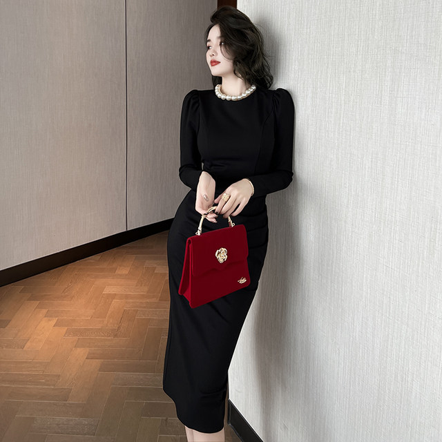 Hepburn style black inner dress for women autumn and winter 2024 new ...