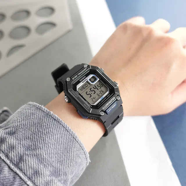 Casio watch men's small square official genuine sports Bluetooth pedometer student electronic ...