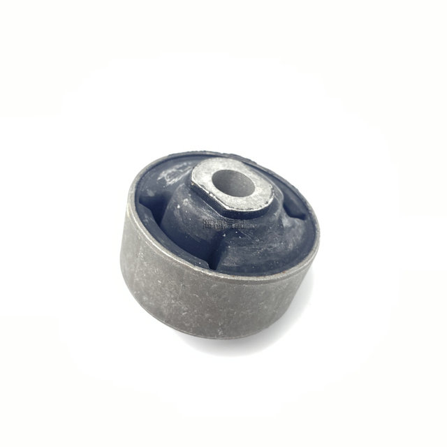 Suitable for Roewe EI6EI5i6i5 MG6 lower arm bushing triangle arm rubber ...