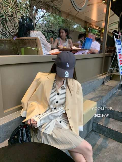 COOLLINE Lin Zixi classic French style cheese yellow suit