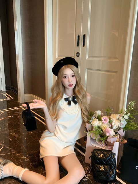 COOLLINE Lin Zixi Miu Girl MIU sensor drilling chain expensive qi sleeve