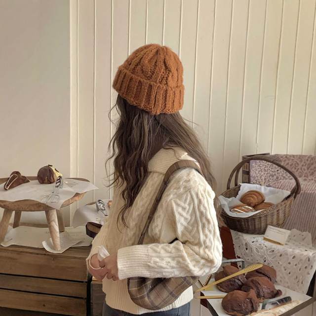 Dopamine color Korean woolen hat female autumn and winter face face ...