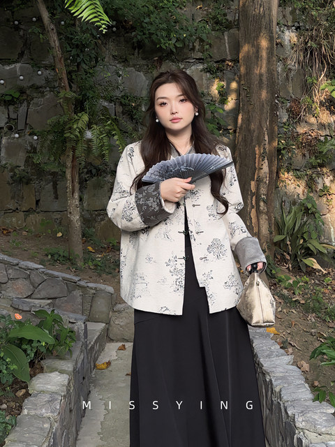 Ms. Ying's new Chinese -style buckle Guofeng coat slightly fat MM cardigan large size and thin ...