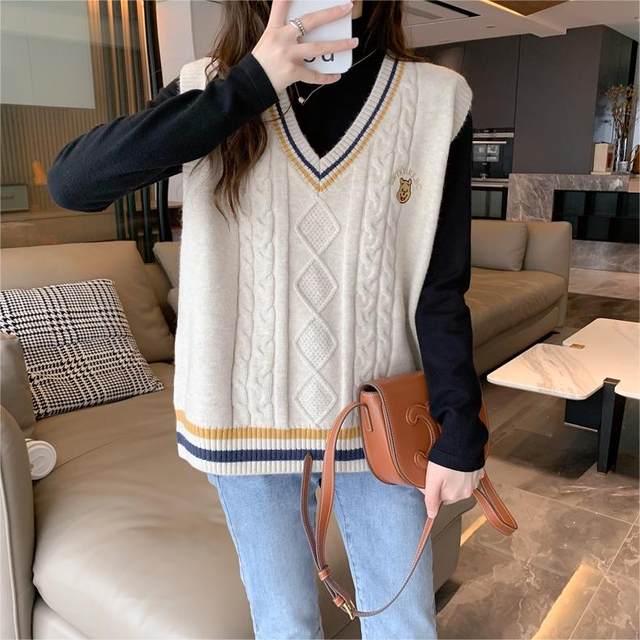 Cartoon Embroidery V-neck Sweater Vest Women's Loose 2024 Autumn New ...