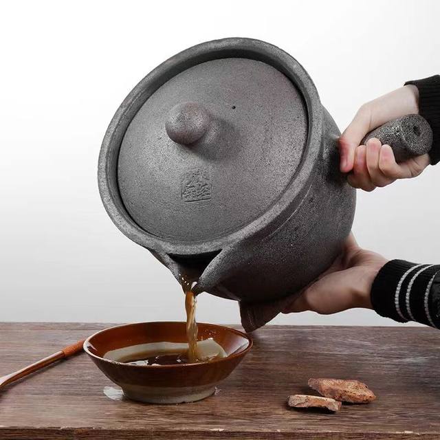 Yingjing decoction casserole to boil Chinese medicine medicine jar ...