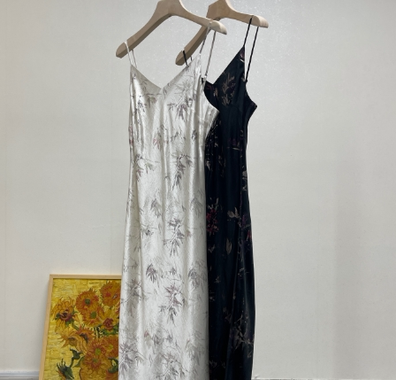 QYJ-050205 two-color hot silver bamboo leaf print suspender skirt