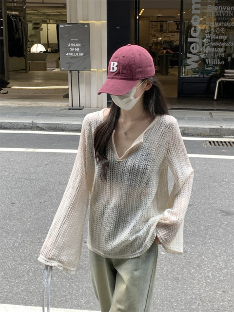 Relaxed Hollow-Out V-Neck Long-Sleeve Knit Top T-Shirt for Women ...