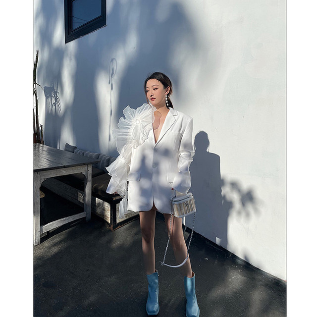 TWOTWINSTYLE white suit oversize loose personality high-end big flower ...