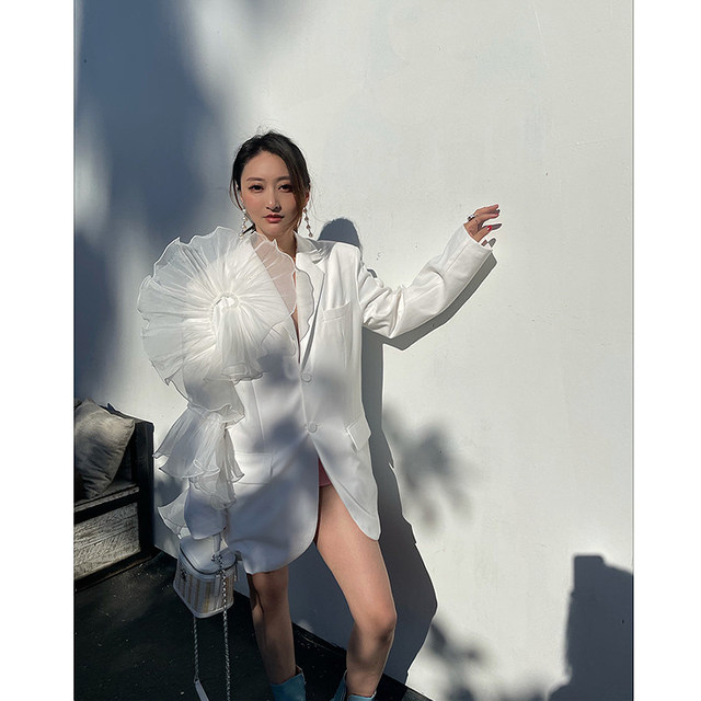 TWOTWINSTYLE white suit oversize loose personality high-end big flower ...