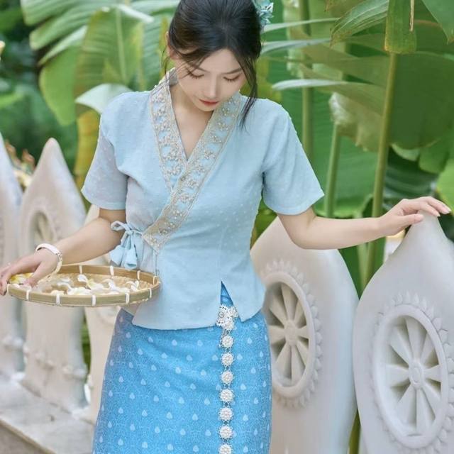 Xishuangbanna new Dai clothing ethnic clothing tops traditional fresh ...