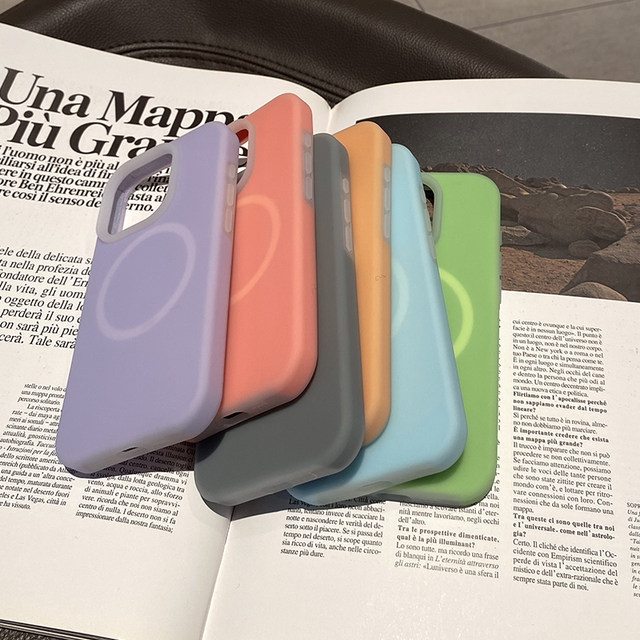 Jelly liquid silicone magnetic suction case suitable for Apple 15promax ...