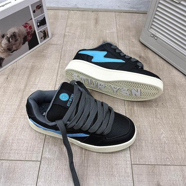 Guo Chao Niche Design Sense Black Blue Lightning Bread Shoes Male INS ...