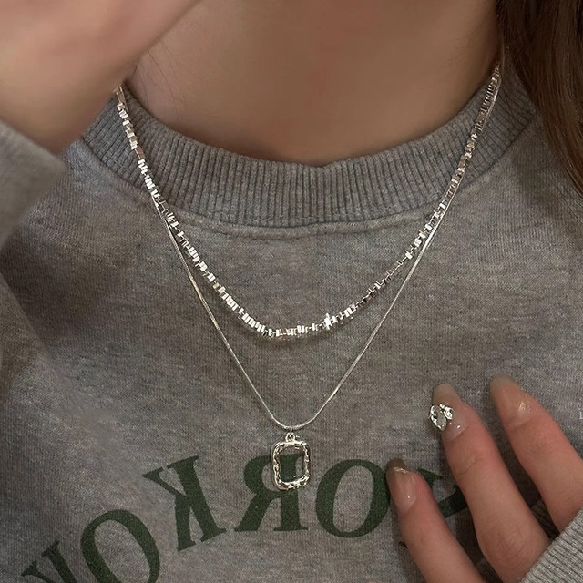 Double -layer stacked silver necklace women's high -level sweater chain ...