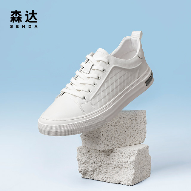 Senda trendy sneakers for men in spring and autumn shopping malls with ...