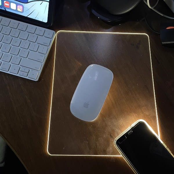 Photovoltaic glass mouse pad game Special peripheral peripheral ...