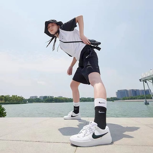 Nike Nike Socks Women's Medium and High Tube Fake Two-Pair Spliced Long ...