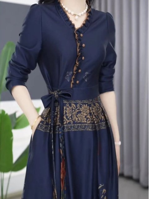 Temperament waist-hugging slimming wood earrings dress 2025 autumn new retro new Chinese printed ...