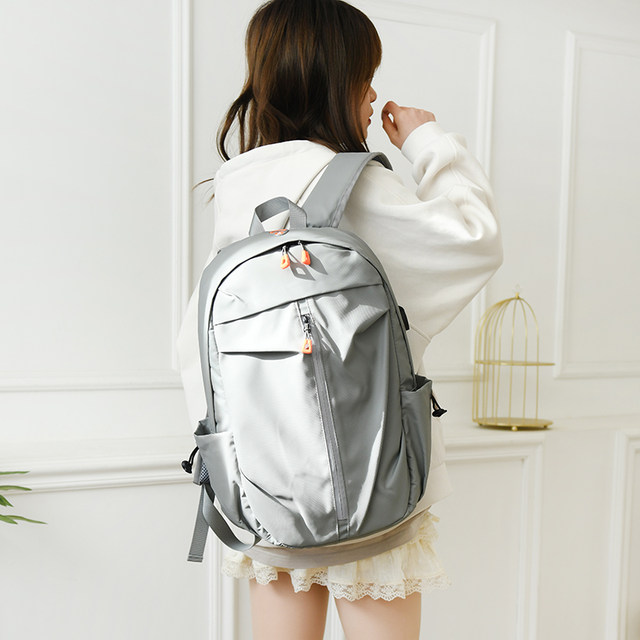 High school student schoolbag Female junior high school student ...