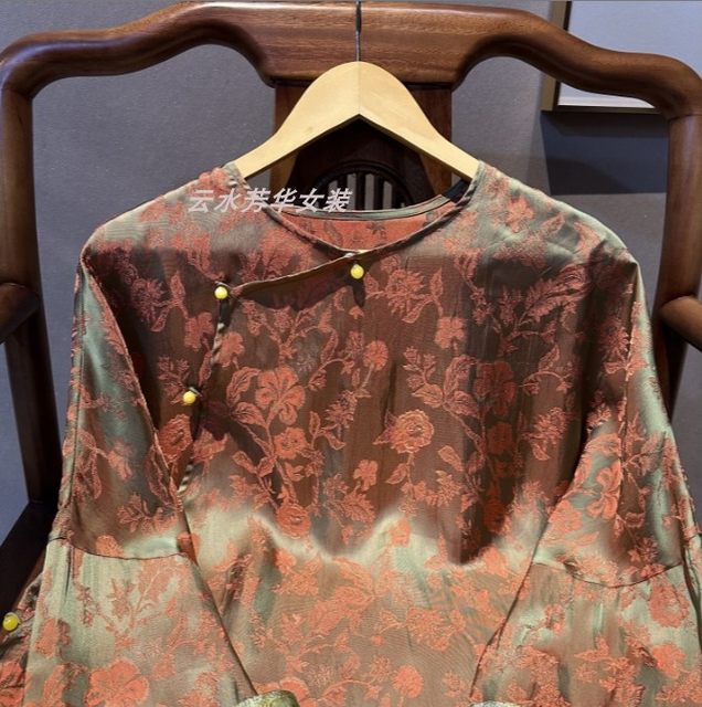 Agarwood new Chinese style retro national style jacquard slanted top ...