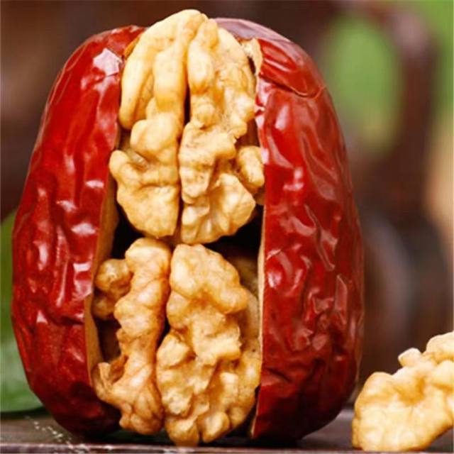 Red Jujube with Walnut Hotan Jujube Sandwich Red Jujube Kernel Pie ...
