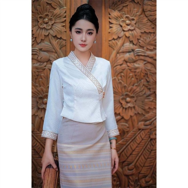 Dai clothing female internet celebrity same style Dai suit Yunnan Thai ...