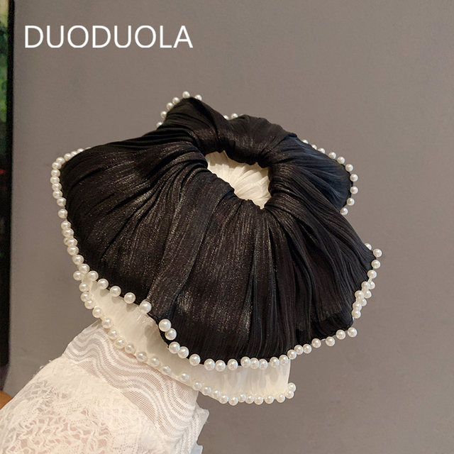 Internet celebrity temperament, pearlescent beaded large intestine hair ...