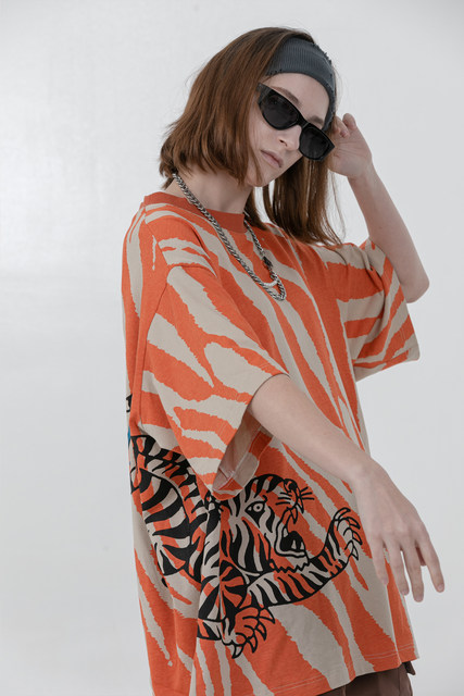ERRORCODE creative printed short-sleeved orange tiger print top half-sleeved loose street round ...