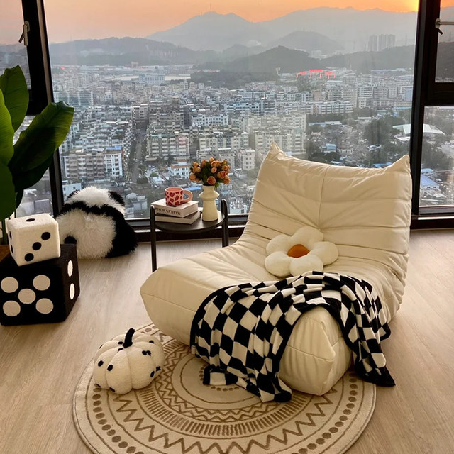 Lazy sofa can lie down and sleep on huge caterpillar sofa balcony ...