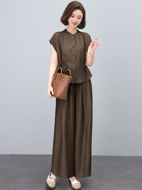 A huge and beautiful ice silk suit for women 2025 new summer set of ...