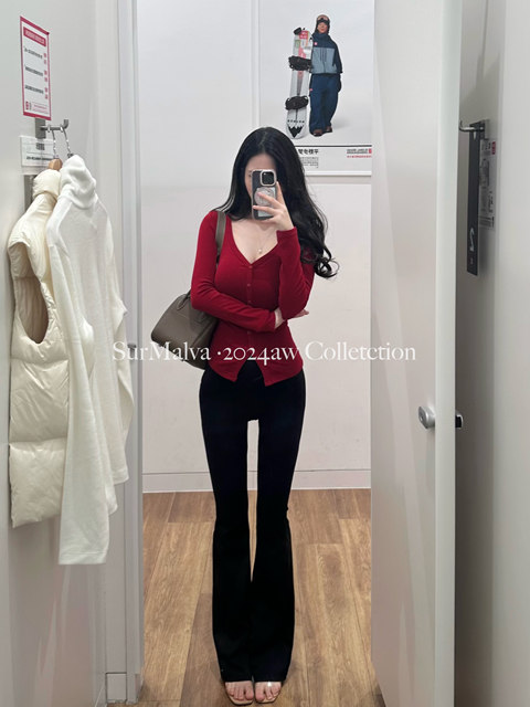 Xiao Kui has a good figure! Pure desire style V-neck breasted waist ...