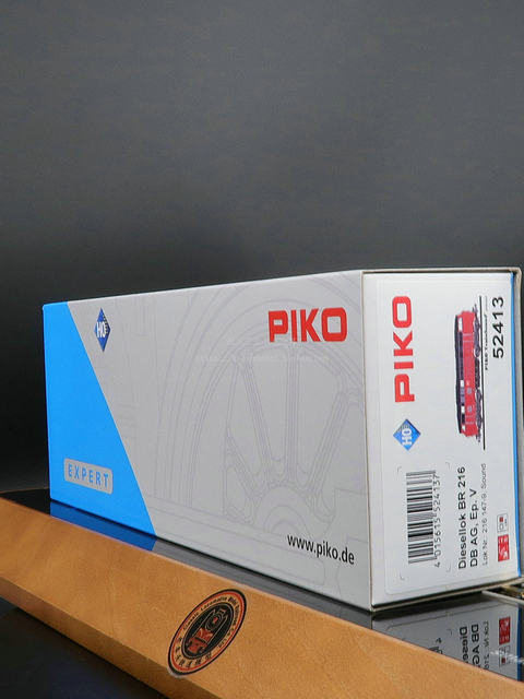 Railway Women Model German PIKO 52413 BR216 internal combustion digital ...