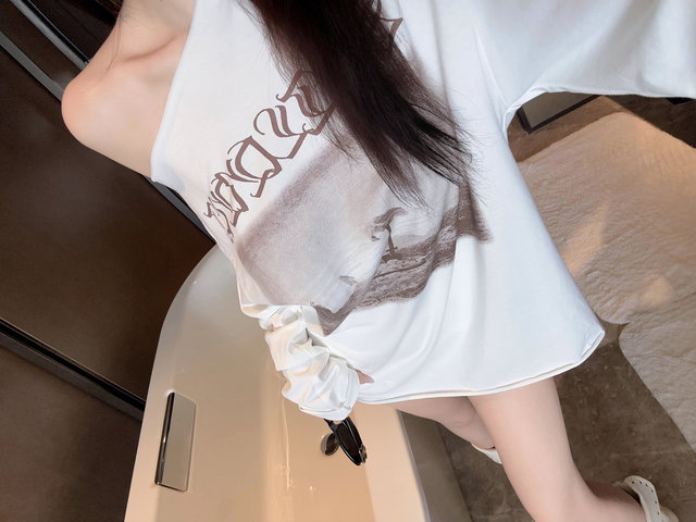 Eva Junjun Jiang high street American printed casual long sleeves off-shoulder bottom missing ...